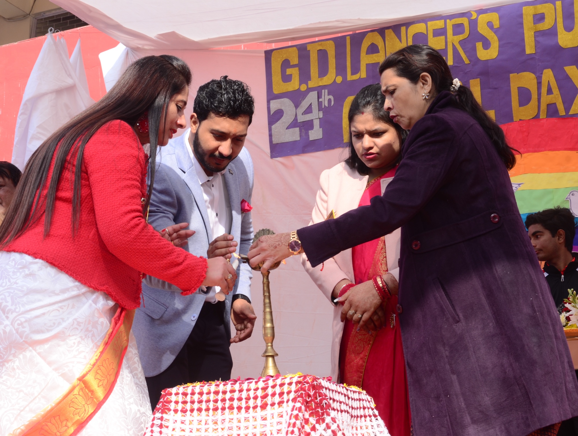 Home [www.gdlancerspublicschool.com]